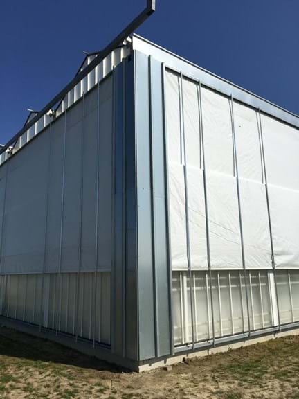 Rolling side screens - Huisman Screen Systems
